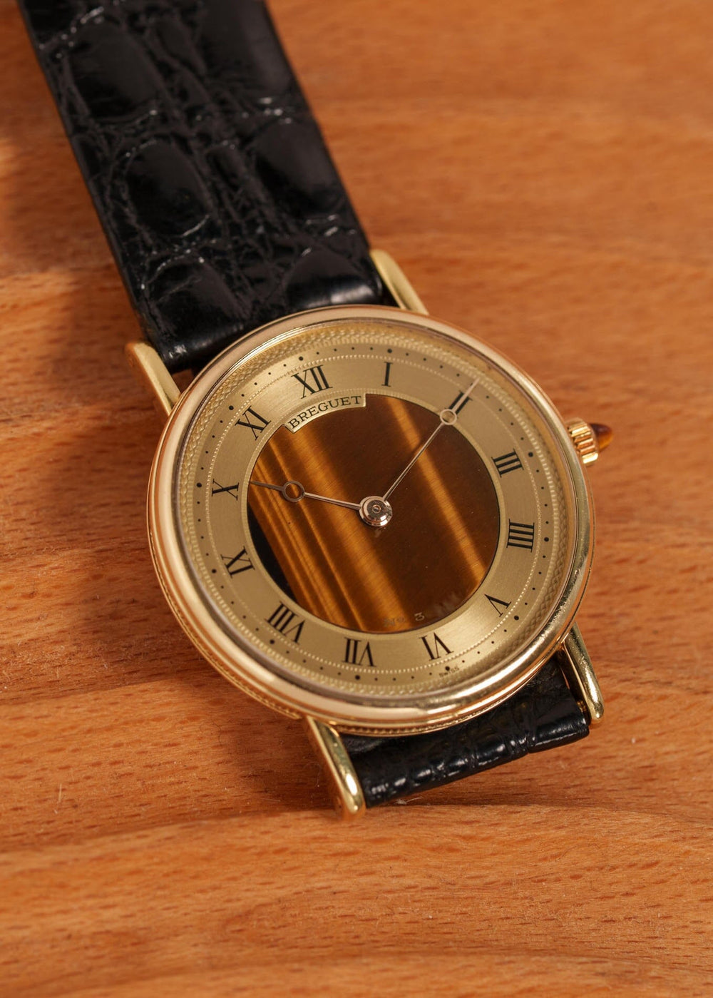 Breguet Classique YG Tiger's Eye Dial | ARBITRO